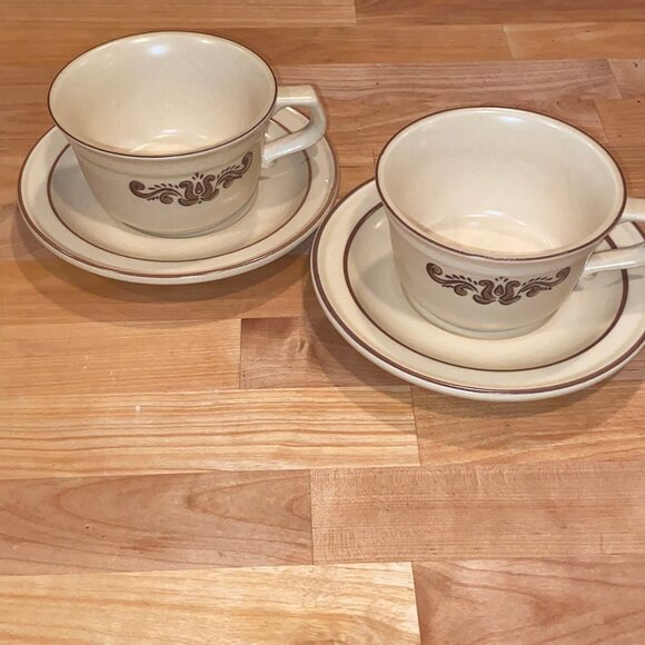 Pfaltzgraff | Dining | Vintage 7s Pfaltzgraff Village Stoneware Cups ...